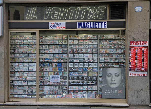 Adele Une Voix Puissante Et Hors Du Commun Unizic
